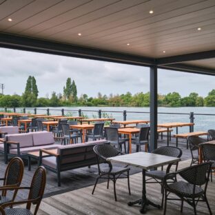 Chichester Lakeside - Woodberry