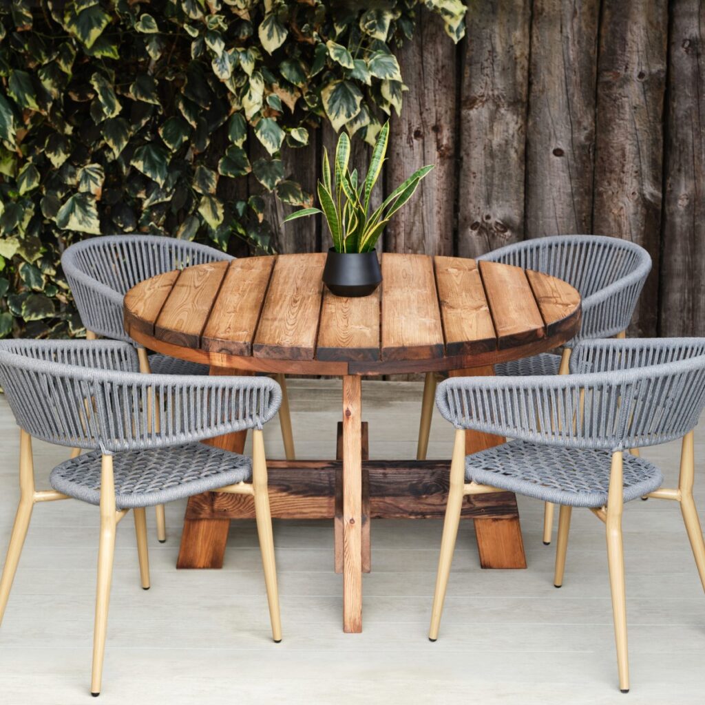 Chunky Wooden Round Dining Table - Stirling Range - Woodberry