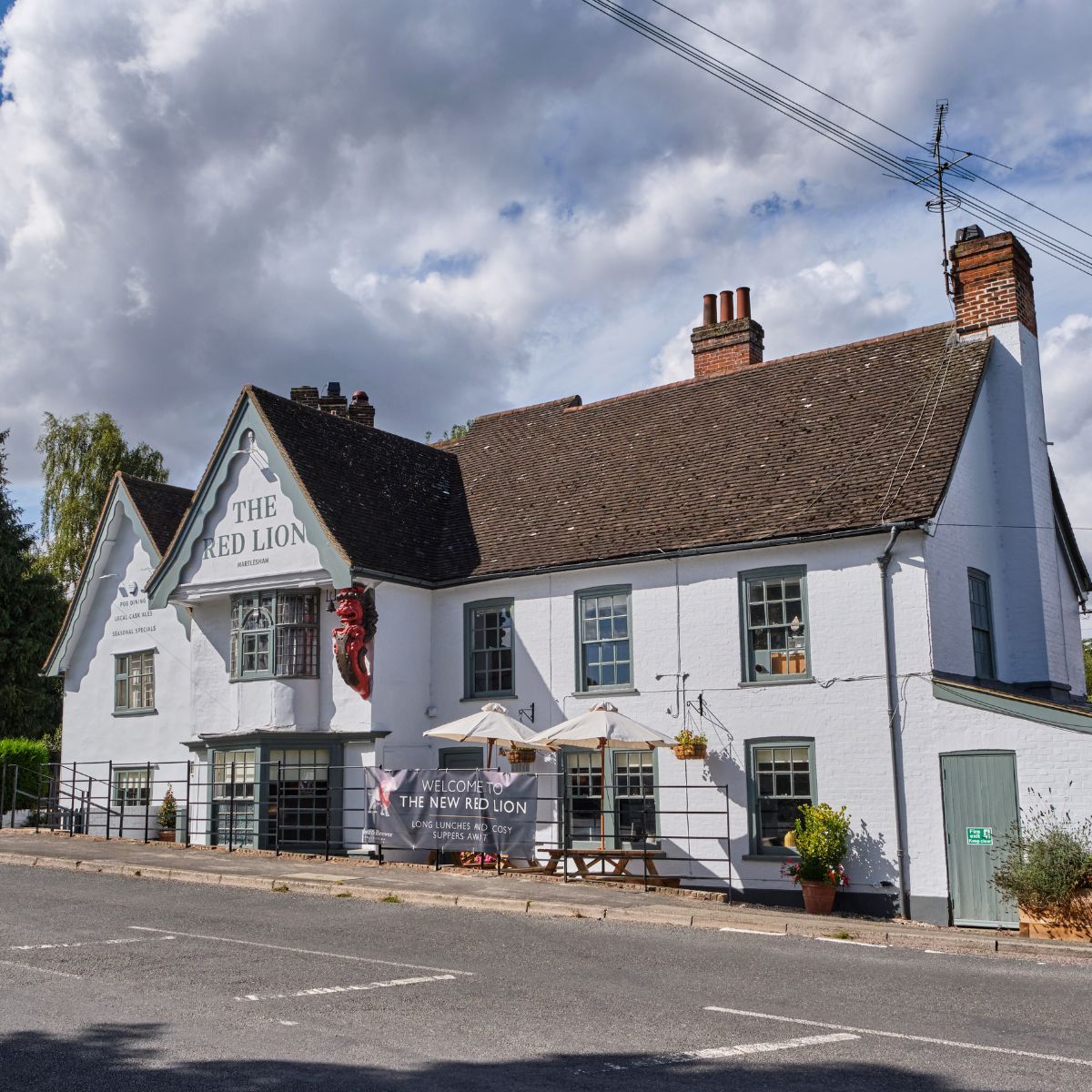 The Red Lion - Woodberry