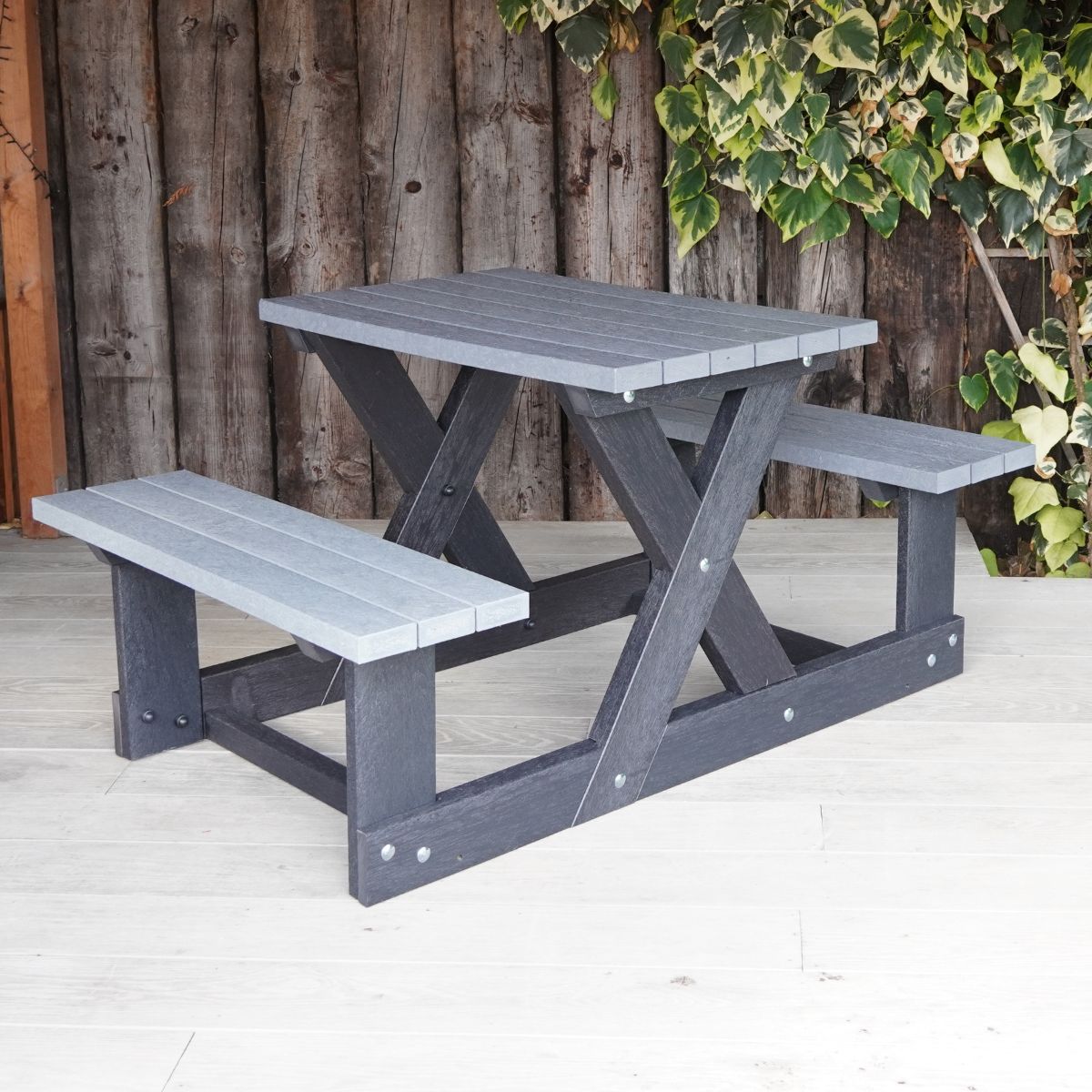 Recycled Plastic 4-Seater Picnic Table - Greendine - Woodberry